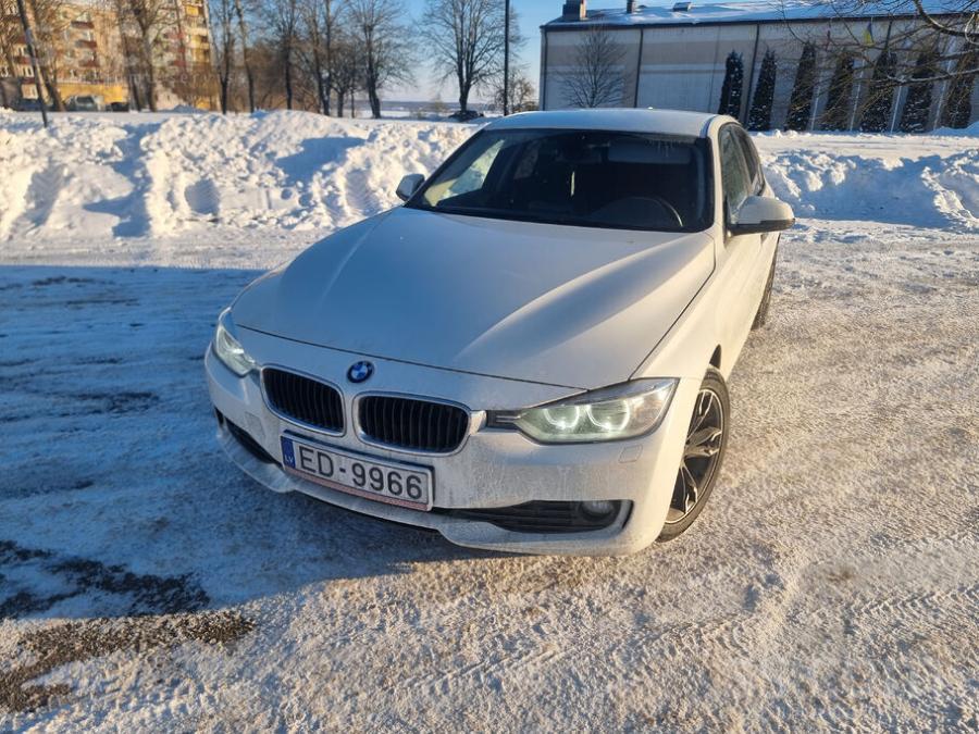White BMW 318 2012 in Riga, with an engine capacity of 2.00 L and mileage of 274 thousand km for 7000 €, photo 1 on AUTOMOTO.COM.LV