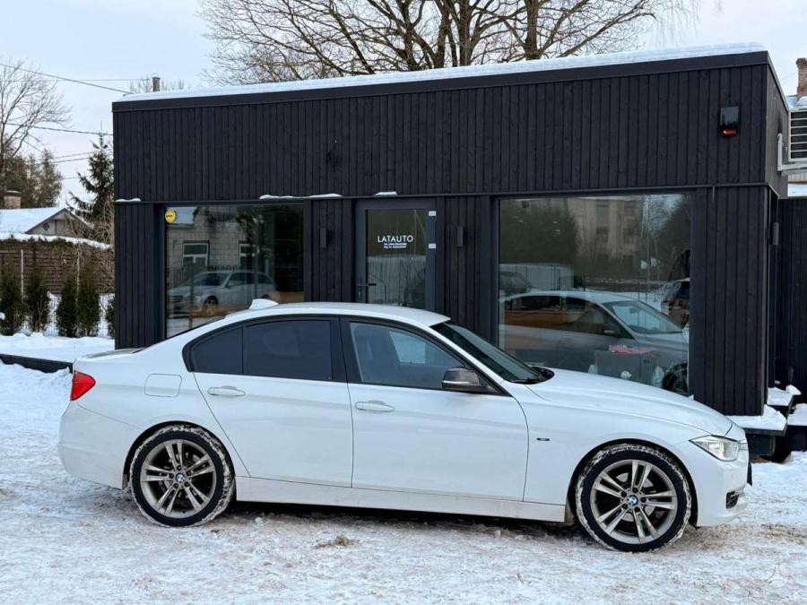 Balts BMW 318 2012 Rīga, ar dzinēja tilpumu 0.00 L un nobraukumu 312 tūkst. km par 8750 €, foto 4 vietnē AUTOMOTO.COM.LV