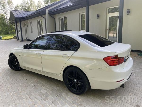 Balts BMW 318 2012 Rīga, ar dzinēja tilpumu 2.00 L un nobraukumu 231 tūkst. km par 7990 €, foto 2 vietnē AUTOMOTO.COM.LV