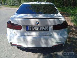 Белый БМВ 318 2012 в Рига, объемом двигателя 2.00 л и пробегом 265 тыс. км за 7700 €, фото 7 на AUTOMOTO.COM.LV