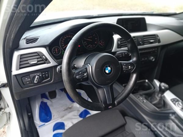 White BMW 318 2012 in Riga, with an engine capacity of 2.00 L and mileage of 265 thousand km for 7700 €, photo 8 on AUTOMOTO.COM.LV