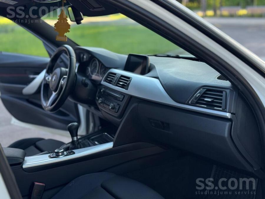 Balts BMW 318 2012 Rīga, ar dzinēja tilpumu 2.00 L un nobraukumu 265 tūkst. km par 8450 €, foto 10 vietnē AUTOMOTO.COM.LV