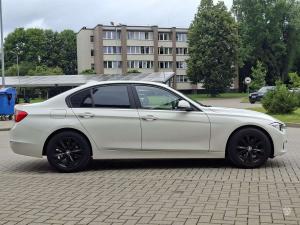 Белый БМВ 318 2012 в Шилуте, объемом двигателя 1.80 л и пробегом 200 тыс. км за 6800 €, фото 12 на AUTOMOTO.COM.LV