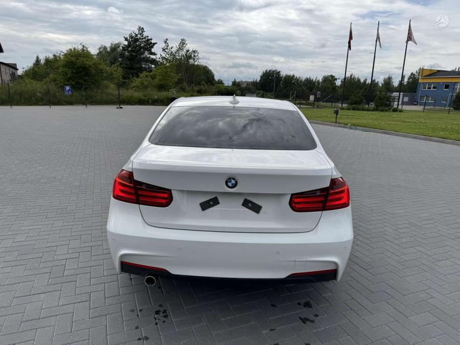 Balts BMW 318 2012 Telšiai, ar dzinēja tilpumu 2.00 L un nobraukumu 251 tūkst. km par 9700 €, foto 6 vietnē AUTOMOTO.COM.LV