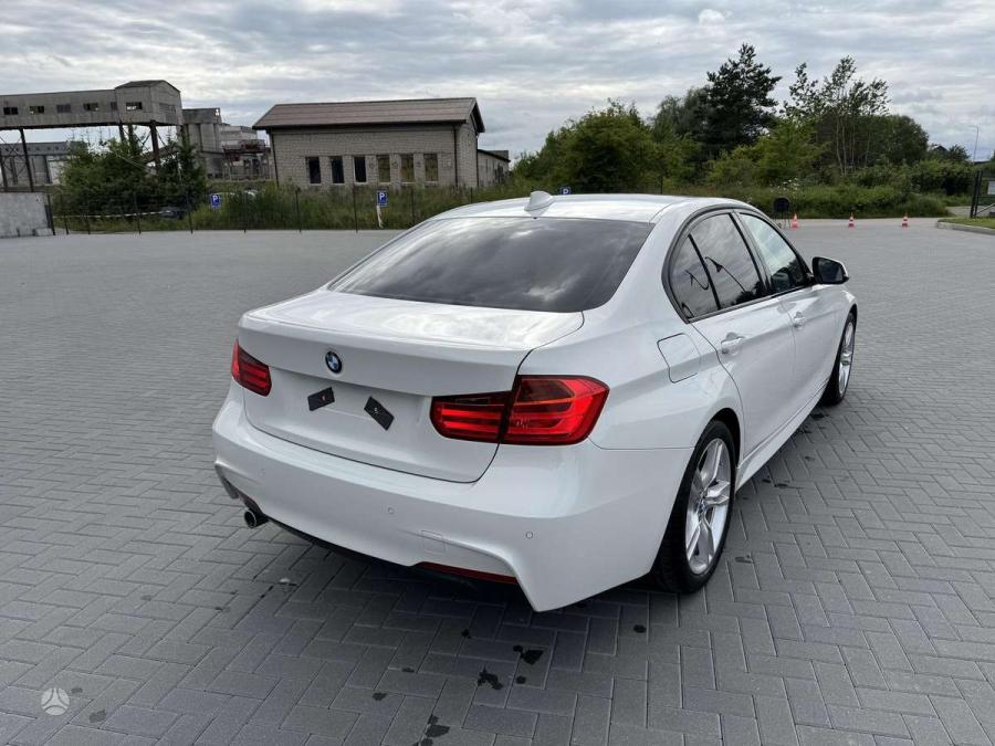 Balts BMW 318 2012 Telšiai, ar dzinēja tilpumu 2.00 L un nobraukumu 251 tūkst. km par 9700 €, foto 7 vietnē AUTOMOTO.COM.LV