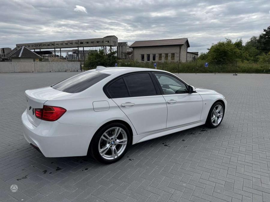 Balts BMW 318 2012 Telšiai, ar dzinēja tilpumu 2.00 L un nobraukumu 251 tūkst. km par 9700 €, foto 8 vietnē AUTOMOTO.COM.LV