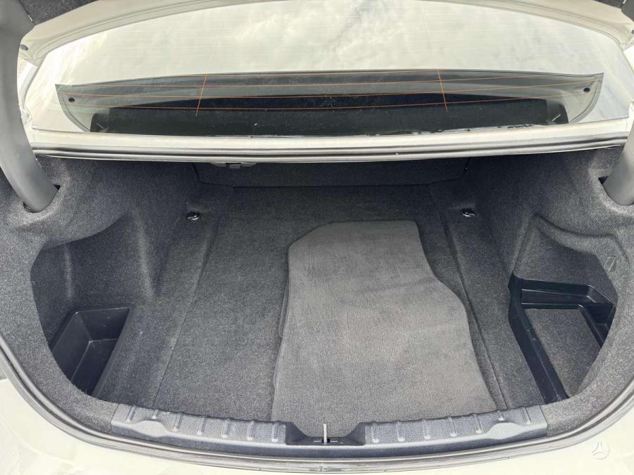 Balts BMW 318 2012 Telšiai, ar dzinēja tilpumu 2.00 L un nobraukumu 251 tūkst. km par 9700 €, foto 21 vietnē AUTOMOTO.COM.LV
