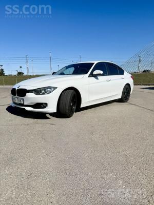 White BMW 318 2013 in Riga, with an engine capacity of 2.00 L and mileage of 230 thousand km for 8400 €, photo 1 on AUTOMOTO.COM.LV