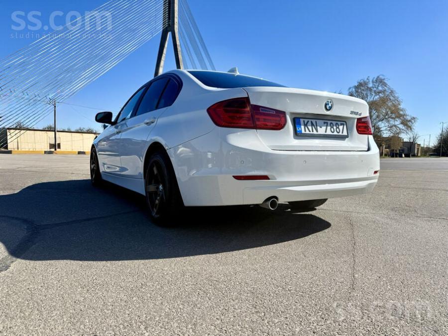 White BMW 318 2013 in Riga, with an engine capacity of 2.00 L and mileage of 230 thousand km for 8400 €, photo 8 on AUTOMOTO.COM.LV