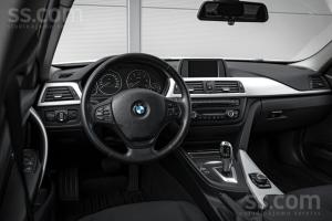 White BMW 318 2013 in Riga, with an engine capacity of 2.00 L and mileage of 231 thousand km for 9500 €, photo 16 on AUTOMOTO.COM.LV