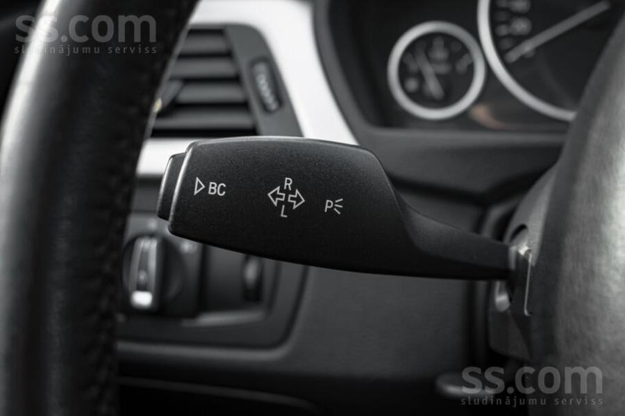 White BMW 318 2013 in Riga, with an engine capacity of 2.00 L and mileage of 231 thousand km for 9500 €, photo 19 on AUTOMOTO.COM.LV