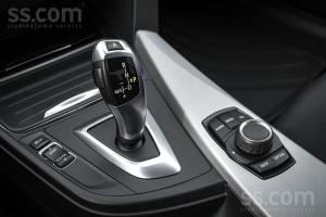 White BMW 318 2013 in Riga, with an engine capacity of 2.00 L and mileage of 231 thousand km for 9500 €, photo 26 on AUTOMOTO.COM.LV