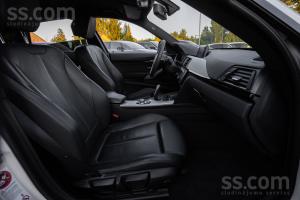 White BMW 318 2013 in Jelgava, with an engine capacity of 2.00 L and mileage of 282 thousand km for 9900 €, photo 14 on AUTOMOTO.COM.LV