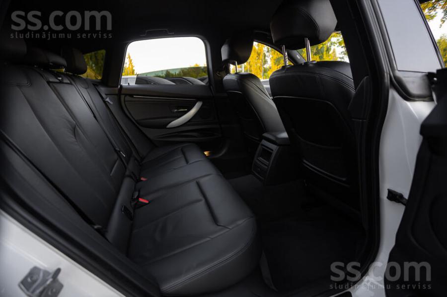 White BMW 318 2013 in Jelgava, with an engine capacity of 2.00 L and mileage of 282 thousand km for 9900 €, photo 19 on AUTOMOTO.COM.LV