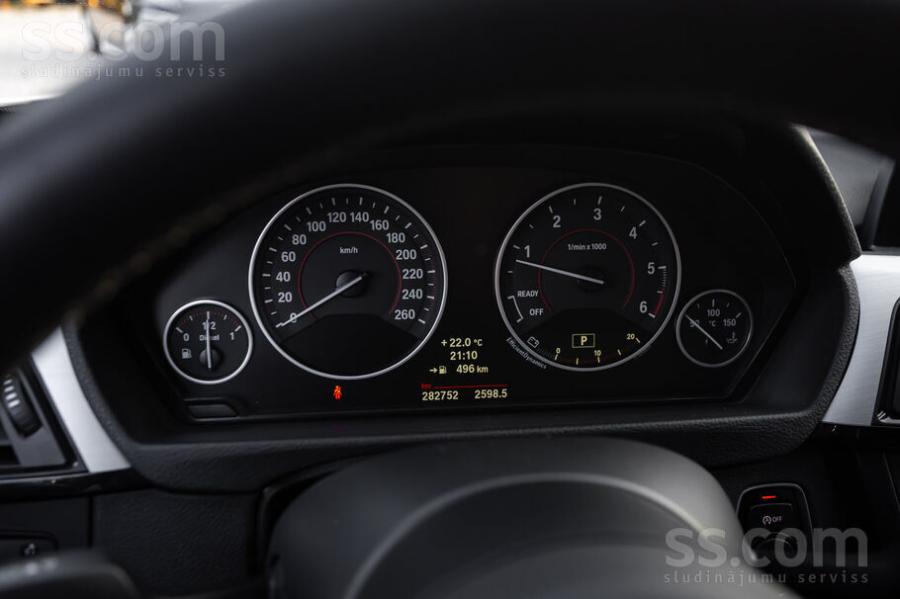 White BMW 318 2013 in Jelgava, with an engine capacity of 2.00 L and mileage of 282 thousand km for 9900 €, photo 22 on AUTOMOTO.COM.LV