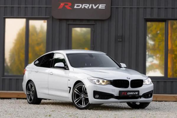 White BMW 318 2013 in Jelgava, with an engine capacity of 2.00 L and mileage of 282 thousand km for 9900 €, photo 1 on AUTOMOTO.COM.LV