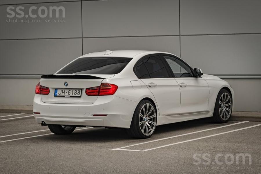 Balts BMW 318 2013 Rīga, ar dzinēja tilpumu 2.00 L un nobraukumu 231 tūkst. km par 8500 €, foto 5 vietnē AUTOMOTO.COM.LV