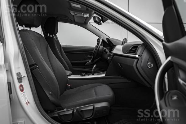 BMW 318 2013 in Riga on AUTOMOTO.COM.LV White BMW 318 2013 in Riga, with an engine capacity of 2.00 L and mileage of 231 thousand km for 8500 €, photo 9 on AUTOMOTO.COM.LV