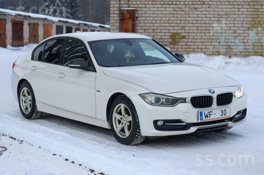 White BMW 318 2014 in Balvi, with an engine capacity of 2.00 L and mileage of 410 thousand km for 7999 €, photo 3 on AUTOMOTO.COM.LV