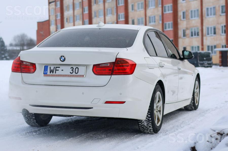 White BMW 318 2014 in Balvi, with an engine capacity of 2.00 L and mileage of 410 thousand km for 7999 €, photo 5 on AUTOMOTO.COM.LV