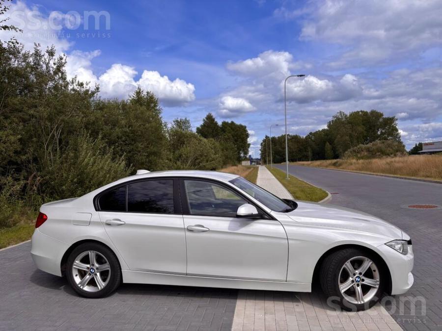 Balts BMW 318 2014 Rīga, ar dzinēja tilpumu 2.00 L un nobraukumu 272 tūkst. km par 11000 €, foto 4 vietnē AUTOMOTO.COM.LV