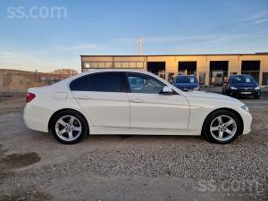 White BMW 318 2015 in Liepaja, with an engine capacity of 2.00 L and mileage of 348 thousand km for 7990 €, photo 8 on AUTOMOTO.COM.LV