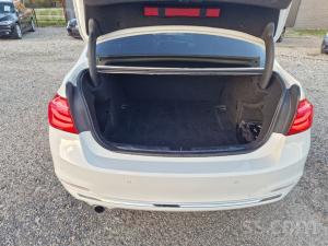 White BMW 318 2015 in Liepaja, with an engine capacity of 2.00 L and mileage of 348 thousand km for 7990 €, photo 33 on AUTOMOTO.COM.LV