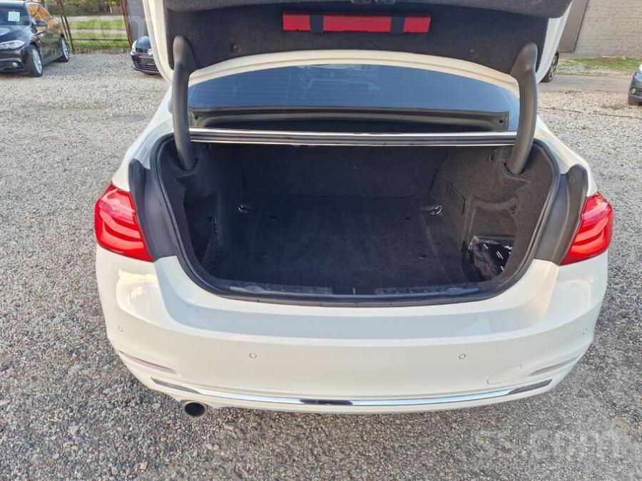 White BMW 318 2015 in Liepaja, with an engine capacity of 2.00 L and mileage of 348 thousand km for 7990 €, photo 33 on AUTOMOTO.COM.LV