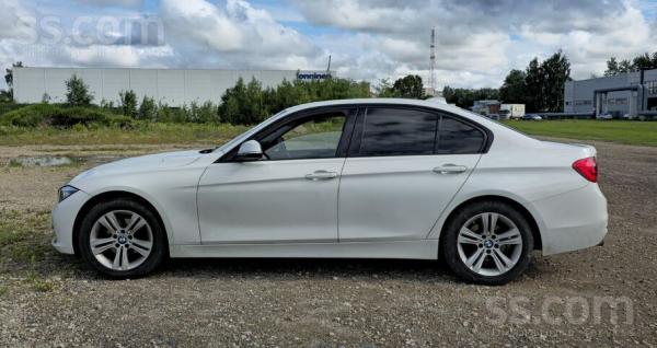 Balts BMW 318 2015 Rīga, ar dzinēja tilpumu 1.80 L un nobraukumu 295 tūkst. km par 4200 €, foto 2 vietnē AUTOMOTO.COM.LV