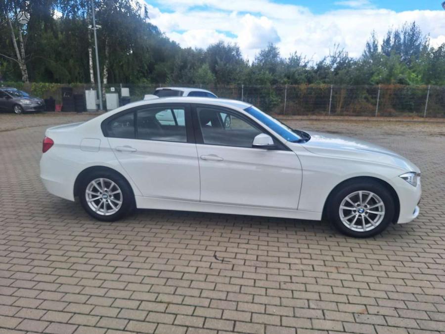 White BMW 318 2015 in Marijampole, with an engine capacity of 1.50 L and mileage of 280 thousand km for 9600 €, photo 6 on AUTOMOTO.COM.LV