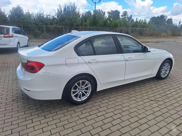 White BMW 318 2015 in Marijampole, with an engine capacity of 1.50 L and mileage of 280 thousand km for 9600 €, photo 7 on AUTOMOTO.COM.LV
