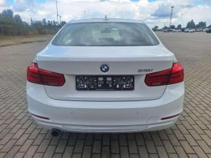 White BMW 318 2015 in Marijampole, with an engine capacity of 1.50 L and mileage of 280 thousand km for 9600 €, photo 9 on AUTOMOTO.COM.LV