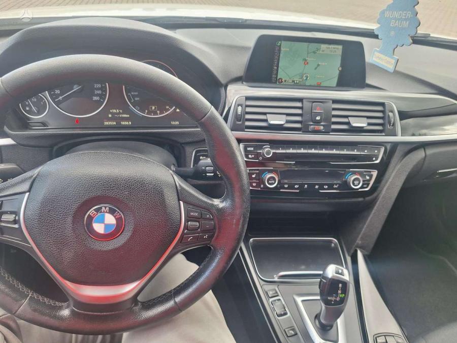 White BMW 318 2015 in Marijampole, with an engine capacity of 1.50 L and mileage of 280 thousand km for 9600 €, photo 21 on AUTOMOTO.COM.LV