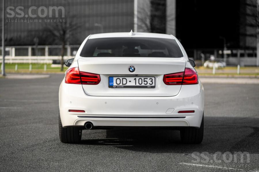 White BMW 318 2016 in Riga, with an engine capacity of 2.00 L and mileage of 294 thousand km for 11990 €, photo 4 on AUTOMOTO.COM.LV