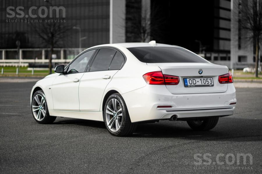 White BMW 318 2016 in Riga, with an engine capacity of 2.00 L and mileage of 294 thousand km for 11990 €, photo 5 on AUTOMOTO.COM.LV