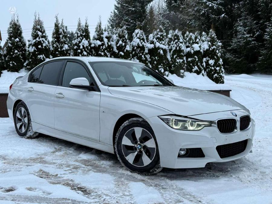 White BMW 318 2016 in Utena, with an engine capacity of 2.00 L and mileage of 270 thousand km for 11500 €, photo 1 on AUTOMOTO.COM.LV