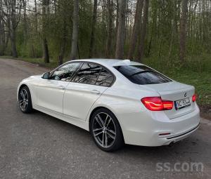 White BMW 318 2017 in Liepaja, with an engine capacity of 2.00 L and mileage of 205 thousand km for 14700 €, photo 2 on AUTOMOTO.COM.LV