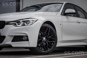 White BMW 318 2017 in Riga, with an engine capacity of 2.00 L and mileage of 166 thousand km for 17500 €, photo 9 on AUTOMOTO.COM.LV