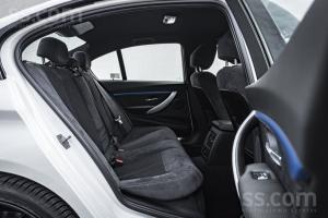 White BMW 318 2017 in Riga, with an engine capacity of 2.00 L and mileage of 166 thousand km for 17500 €, photo 14 on AUTOMOTO.COM.LV
