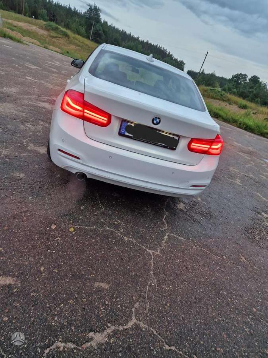 Balts BMW 318 2017 Trakai, ar dzinēja tilpumu 1.50 L un nobraukumu 128 tūkst. km par 12500 €, foto 13 vietnē AUTOMOTO.COM.LV