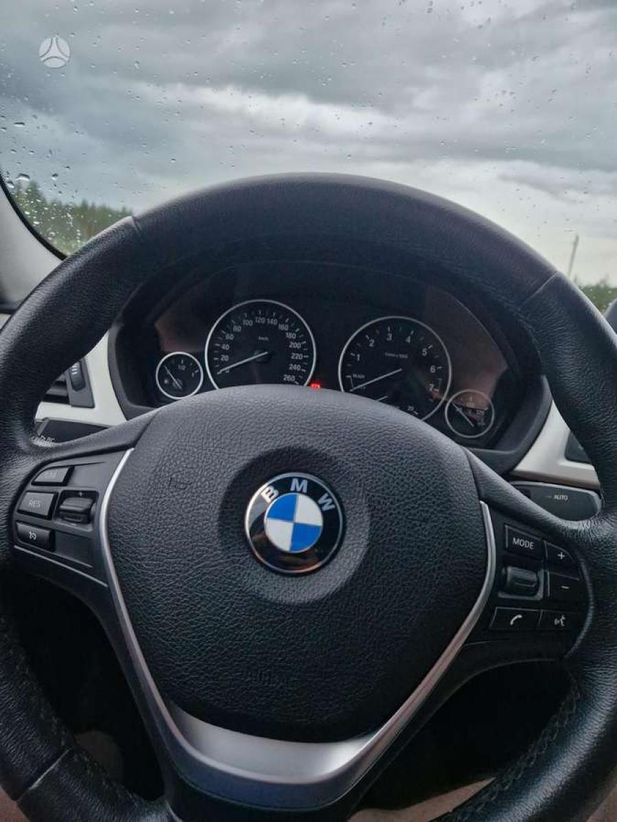 Balts BMW 318 2017 Trakai, ar dzinēja tilpumu 1.50 L un nobraukumu 128 tūkst. km par 12500 €, foto 16 vietnē AUTOMOTO.COM.LV