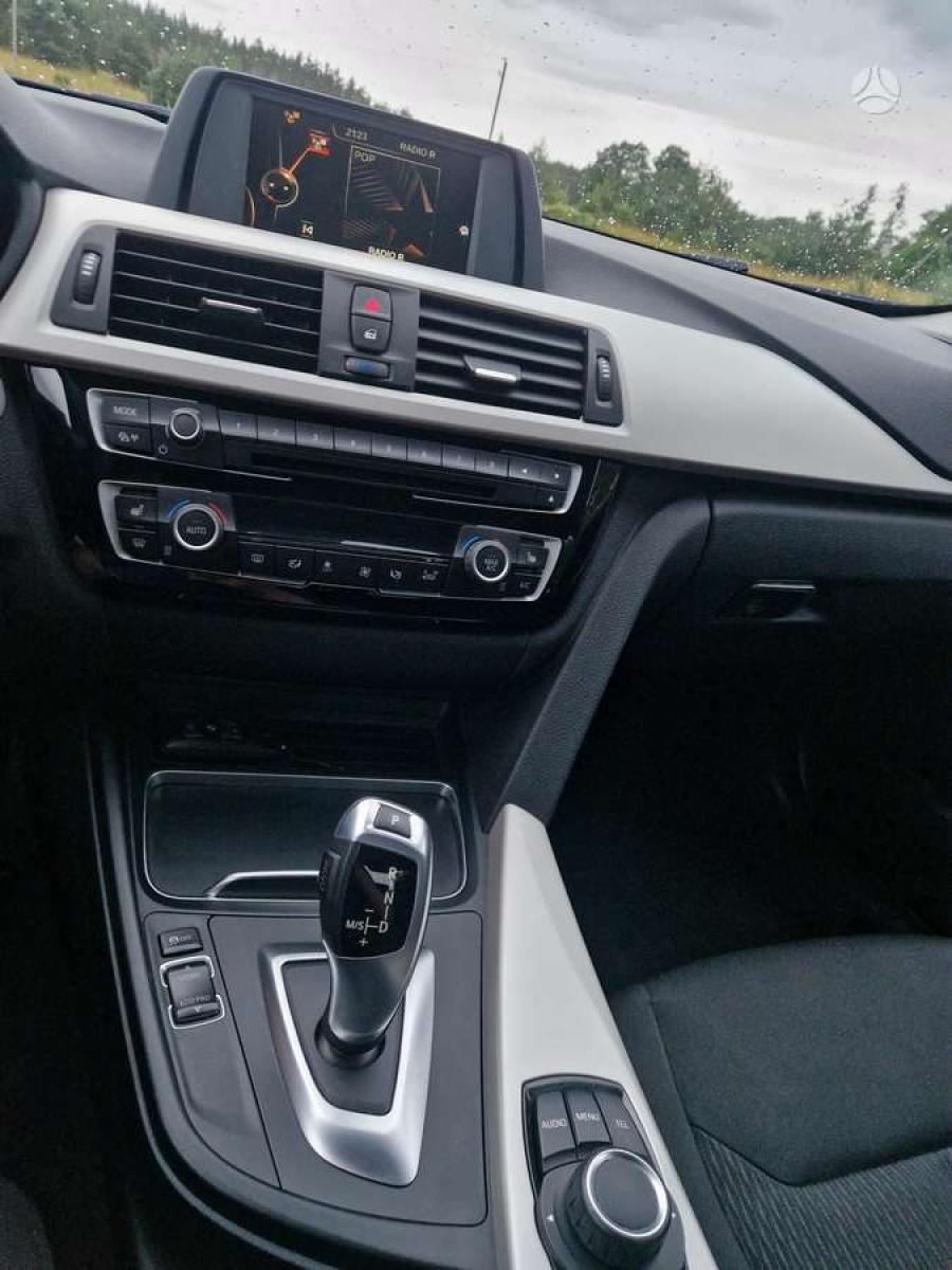 Balts BMW 318 2017 Trakai, ar dzinēja tilpumu 1.50 L un nobraukumu 128 tūkst. km par 12500 €, foto 19 vietnē AUTOMOTO.COM.LV