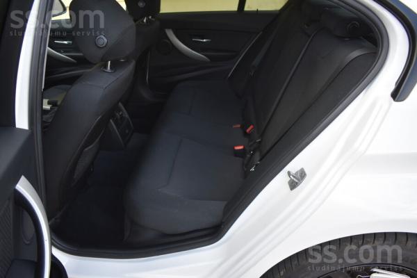 White BMW 318 2017 in Talsi, with an engine capacity of 2.00 L and mileage of 263 thousand km for 9900 €, photo 8 on AUTOMOTO.COM.LV