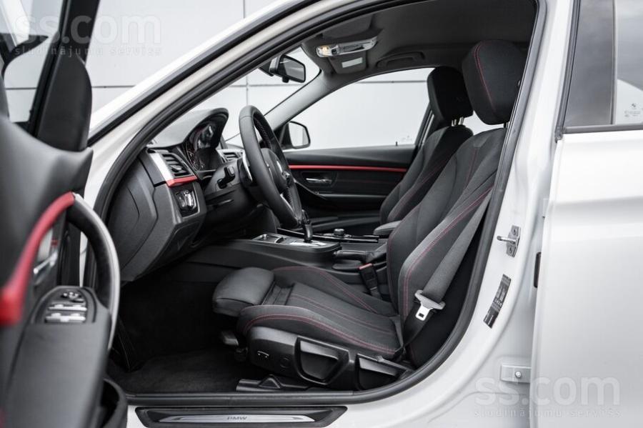 Balts BMW 318 2017 Rīga, ar dzinēja tilpumu 1.50 L un nobraukumu 151 tūkst. km par 11990 €, foto 12 vietnē AUTOMOTO.COM.LV