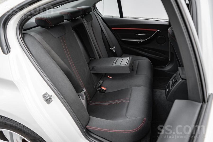 Balts BMW 318 2017 Rīga, ar dzinēja tilpumu 1.50 L un nobraukumu 151 tūkst. km par 11990 €, foto 15 vietnē AUTOMOTO.COM.LV