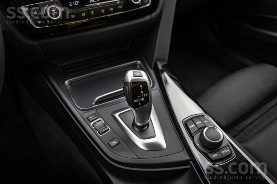 Balts BMW 318 2017 Rīga, ar dzinēja tilpumu 1.50 L un nobraukumu 151 tūkst. km par 11990 €, foto 23 vietnē AUTOMOTO.COM.LV
