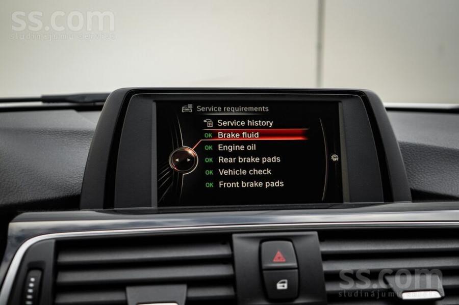 Balts BMW 318 2017 Rīga, ar dzinēja tilpumu 1.50 L un nobraukumu 151 tūkst. km par 11990 €, foto 26 vietnē AUTOMOTO.COM.LV