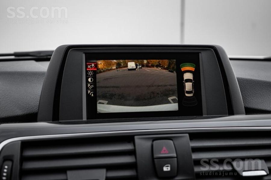 Balts BMW 318 2017 Rīga, ar dzinēja tilpumu 1.50 L un nobraukumu 151 tūkst. km par 11990 €, foto 29 vietnē AUTOMOTO.COM.LV