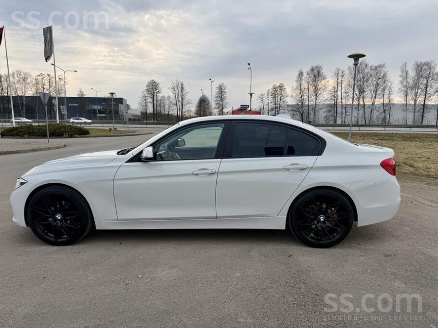 Balts BMW 318 2018 Jūrmala, ar dzinēja tilpumu 1.50 L un nobraukumu 165 tūkst. km par 13700 €, foto 2 vietnē AUTOMOTO.COM.LV