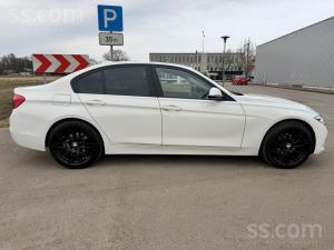 Balts BMW 318 2018 Jūrmala, ar dzinēja tilpumu 1.50 L un nobraukumu 165 tūkst. km par 13700 €, foto 4 vietnē AUTOMOTO.COM.LV